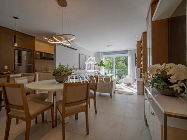 APARTAMENTO À VENDA NO CENTRO DE GRAMADO COM DUAS SUÍTES!