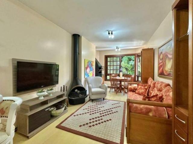 APARTAMENTO À VENDA NO CENTRO DE GRAMADO