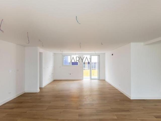Apartamento à venda no Centro de Guaratuba ARYA1