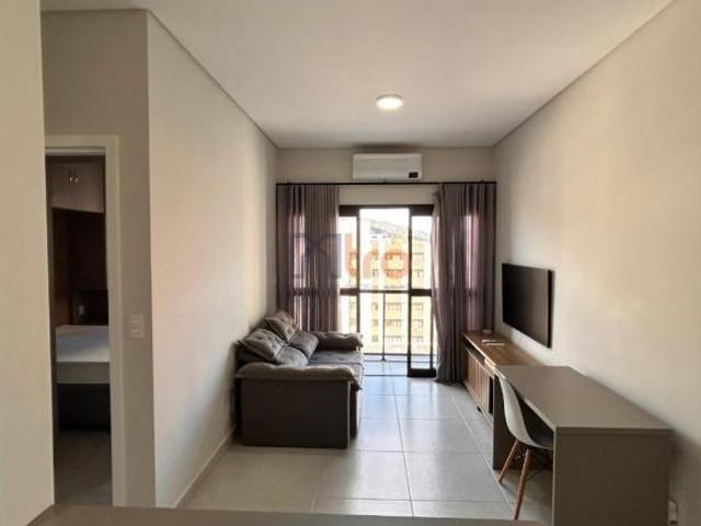 Apartamento à venda no Centro de Itajubá MG, com 1 quarto, 1 sala, 1 banheiro e vaga de garagem!