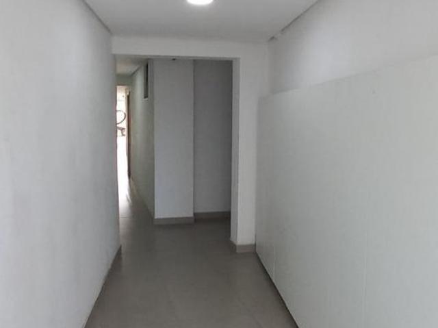 Apartamento à venda no Centro de Itajubá MG: 2 quartos, 1 suíte, 1 sala, 2 banheiros, 1 vaga de gara