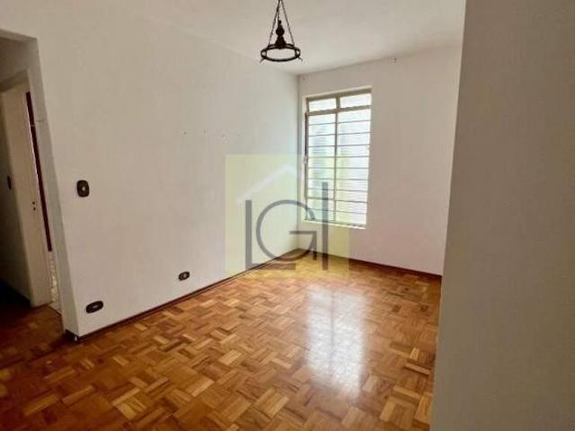 Apartamento à venda no Centro de Itu SP: 2 quartos, 1 sala, 1 banheiro, 100m² de área!