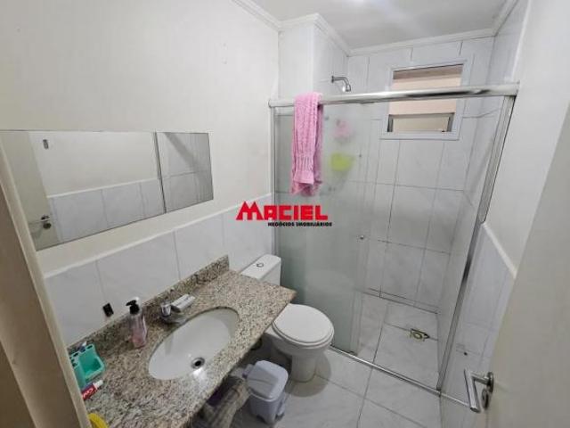 Apartamento à Venda no Centro de Jacareí ? 93m² | 3 Quartos 1 Suíte | 2 Banheiros | 1 Vaga | Lazer