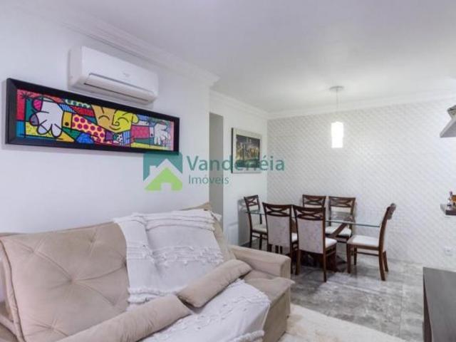 Apartamento à venda no Centro de Osasco SP: 3 quartos, 1 suíte, 1 sala, 2 banheiros, 2 vagas de gara