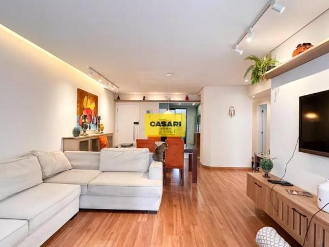 Apartamento à venda no Centro de São Bernardo do Campo com 3 suítes e 124 m²