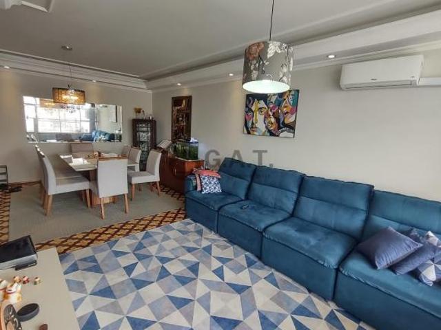 Apartamento à Venda no Centro de Sorocaba SP com 3 Quartos, 1 Suíte e 148m² de Área