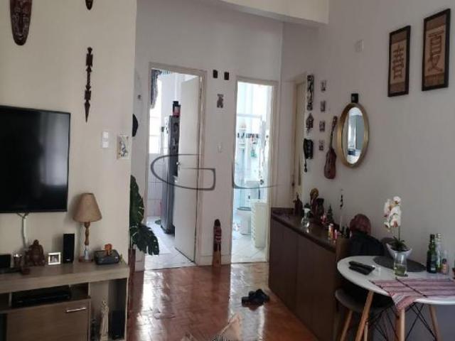 Apartamento à venda no Centro de SP: 1 quarto, 1 sala, 1 banheiro, 57,76 m² de área!