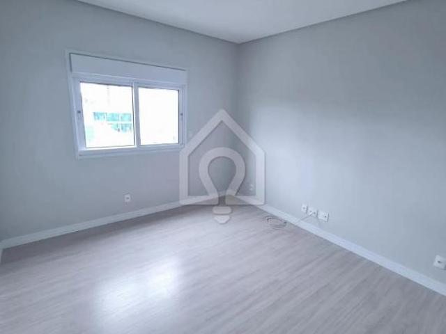 APARTAMENTO Á VENDA NO CENTRO EDIFÍCIO NEW GARDEN