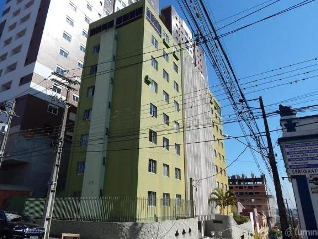 APARTAMENTO À VENDA NO CENTRO EDIFÍCIO PALMARES
