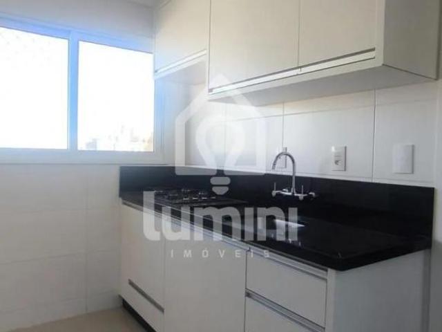 APARTAMENTO À VENDA NO CENTRO EDIFÍCIO PREMIÉRE RESIDENCE