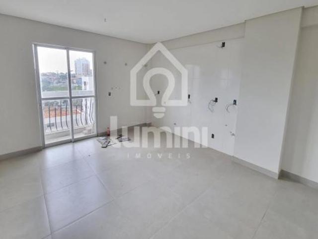 APARTAMENTO À VENDA NO CENTRO EDIFÍCIO RIO AMSTEL