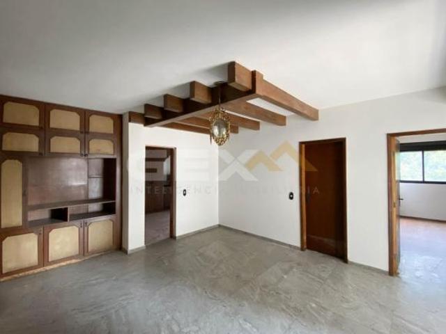 Apartamento à Venda no Centro em Divinópolis MG