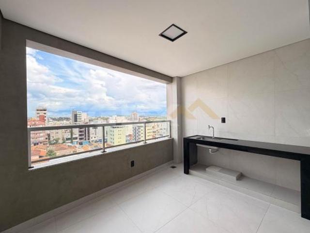 Apartamento à Venda no Centro em Divinópolis MG
