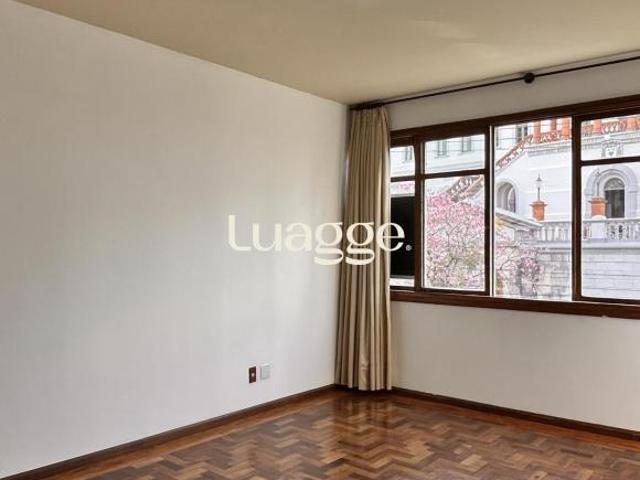 Apartamento à venda no Centro Histórico