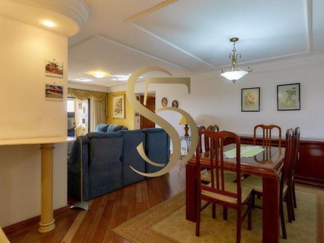 Apartamento à venda no Champagnat
