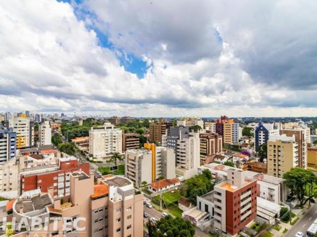 Apartamento à venda no Champagnat