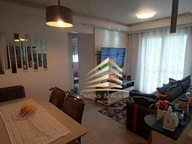 Apartamento à Venda no Condomínio Compasso – 2 Dorms, Suíte, Varanda Envidraçada e Vista Livre – Gua