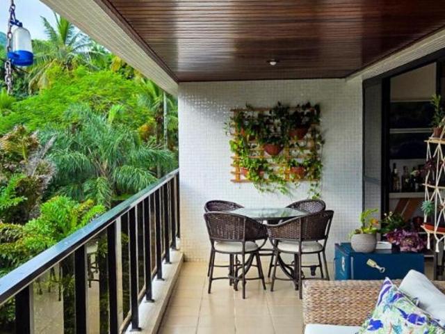 Apartamento a venda no condomínio Costão das Tartarugas em Guarujá