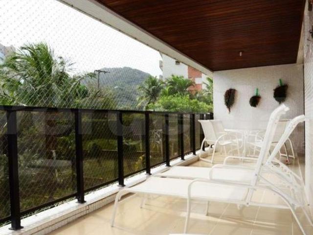 Apartamento a venda no condomínio Costão das Tartarugas Guarujá