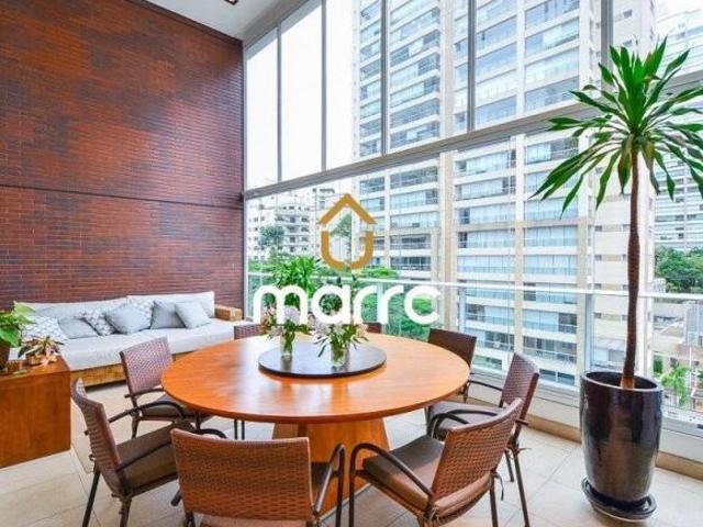 APARTAMENTO À VENDA NO CONDOMINIO CAMPO BELO DOUBLE