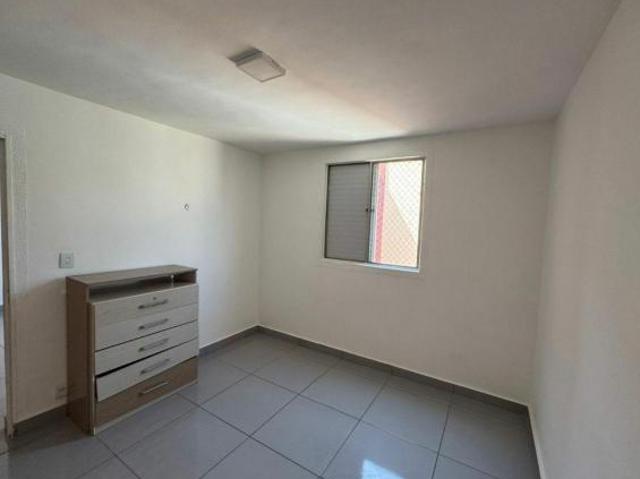 Apartamento à venda no condomínio Cecília Peri, em Mog