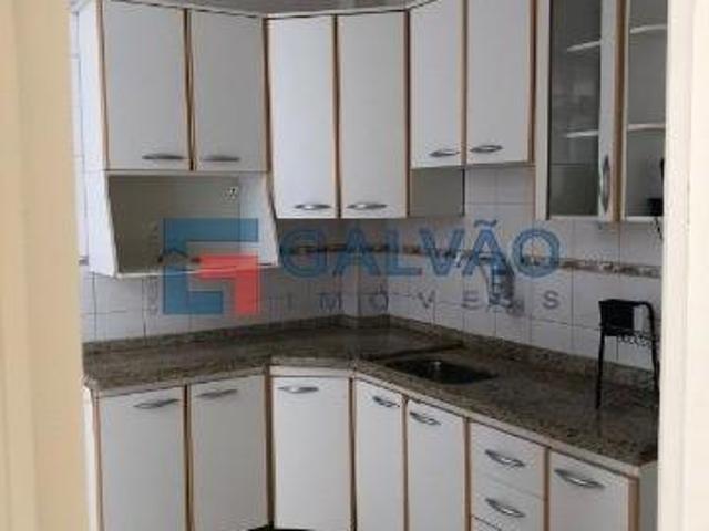 Apartamento à venda no Condomínio Chácara das Flores I no Jardim Samambaia em Jundiaí SP