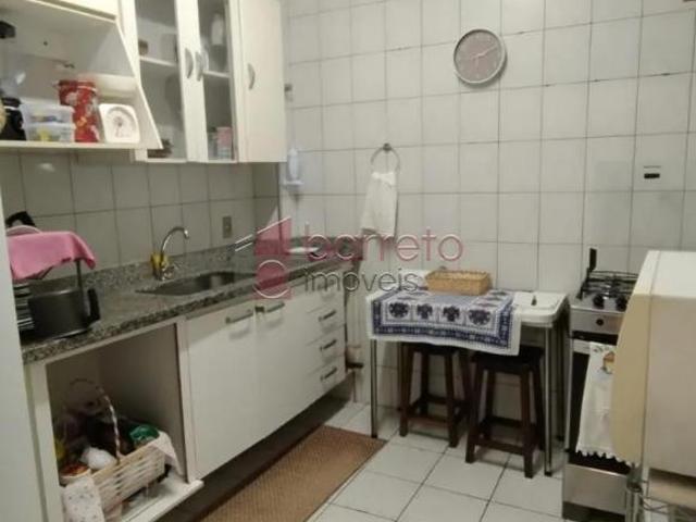 APARTAMENTO À VENDA NO CONDOMÍNIO CHÁCARA DAS FLORES II JARDIM SANTA TERESA JUNDIAÍ/SP
