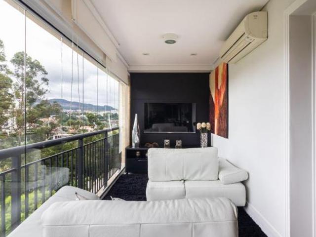 Apartamento à venda no Condomínio Alpha Vita em Alphaville em Santana de Parnaíba SP