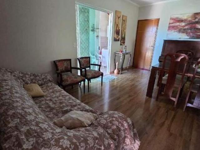 Apartamento à venda no Condomínio Araújo em Poços de Caldas com 3 quartos 1 suíte e 2 vaga de gara