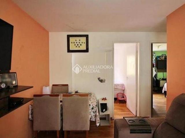 Apartamento á venda no Condomínio Athenas III