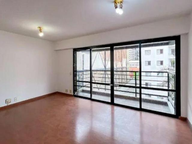 Apartamento à venda no Condomínio Edifício Chateau D&apos  Esclimont na Vila Olímpia em São Paulo SP