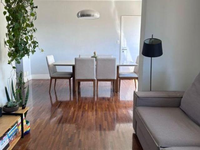 Apartamento à venda no Condomínio Edifício Cristiane e Victor na Vila Mariana em São Paulo – SP