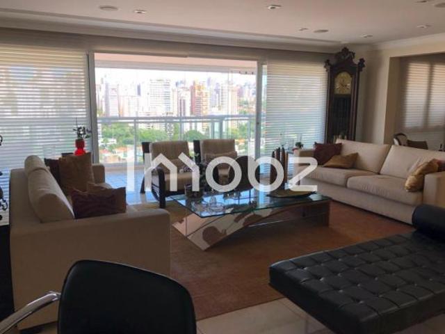 Apartamento à venda no Condomínio Edifício Grand Vue Rua Conselheiro Fernandes Torres, 148 São P