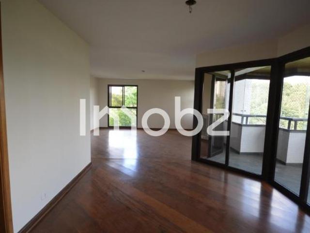 Apartamento à venda no Condomínio Edifício Emerald Hills Antônio Aggio, 135 São Paulo SP CEP