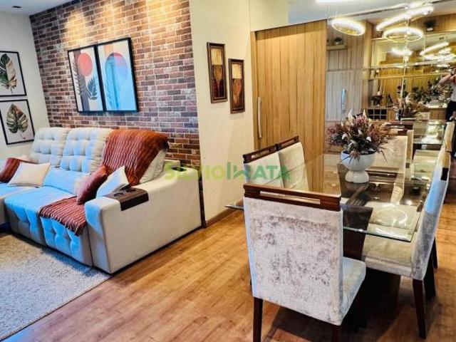 Apartamento a venda no condomínio EDIFÍCIO NYC Maringá/PR