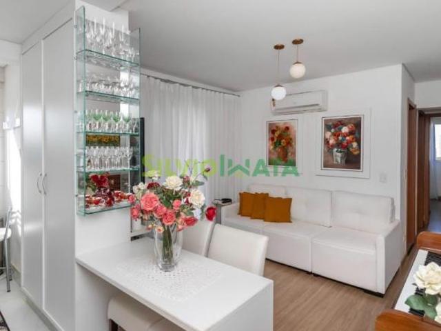 Apartamento a venda no condomínio Edifício Real Village no bairro Zona 08 Maringá/PR