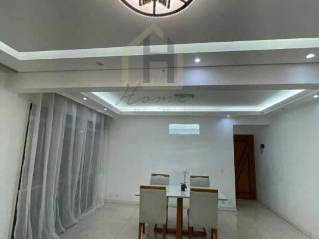 Apartamento à venda no Condomínio Edifício Teresópolis com 2 quartos, 2 salas e 112m² em Nova Petróp