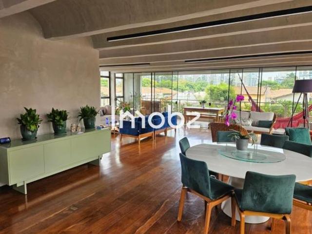 Apartamento à venda no Condomínio Edifício Vanessa Rua Roque Petrella, 335 São Paulo SP CEP