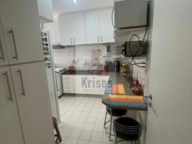 Apartamento à Venda no Condomínio Eliane II, Jardim Ester, 3 dormitórios e 1 vaga !