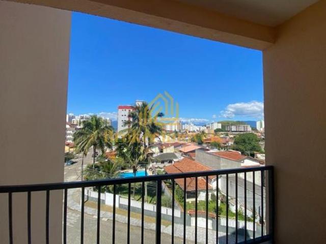Apartamento à venda no condomínio Ibiza na Martim de Sá à 400 metros da praia