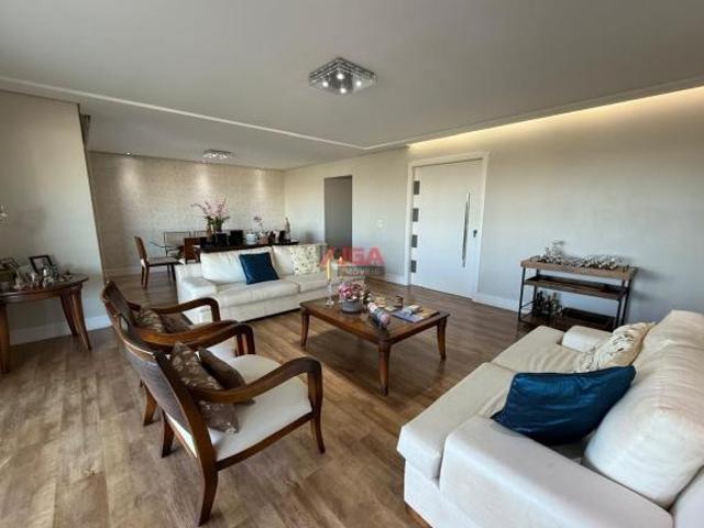 Apartamento a Venda no condominio Iepe, jardim do golf, zona sul