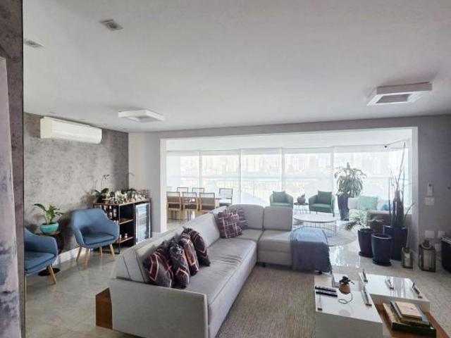 Apartamento à venda no Condomínio L&apos Essence Mooca na Mooca em São Paulo SP
