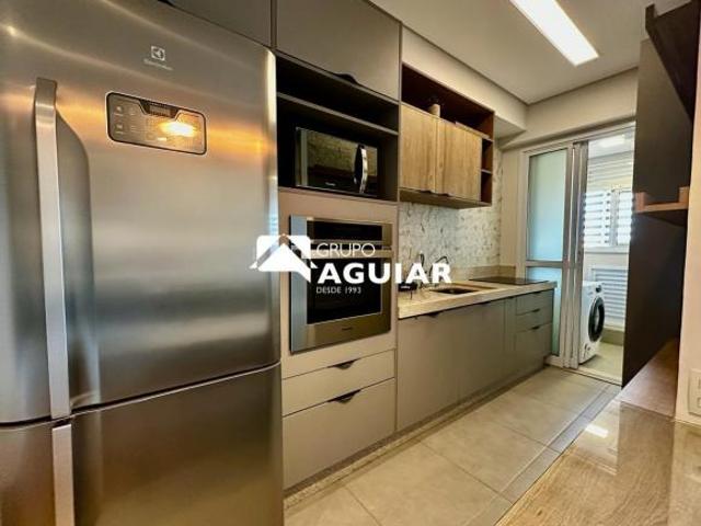 Apartamento à venda no Condomínio London Loft, no Cambuí em Campinas/SP