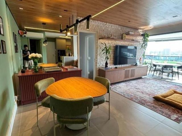Apartamento à Venda no Condomínio Level Alphaville Empresarial