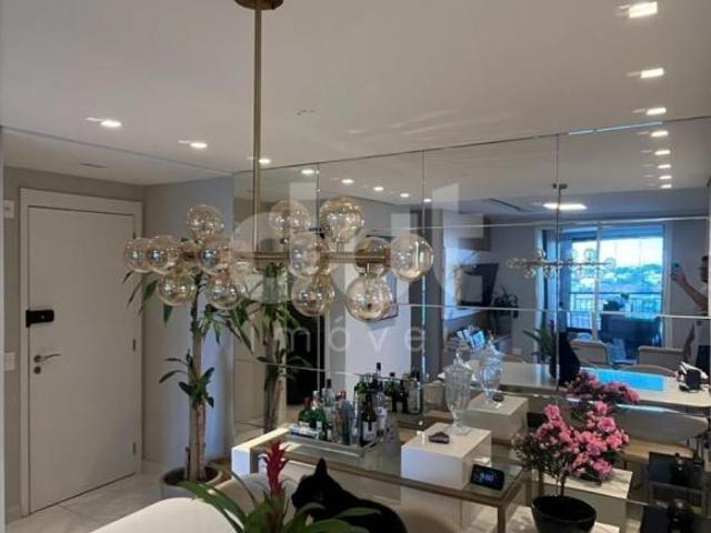 Apartamento a venda no Condomínio Living Celebration, Taquaral em Campinas/SP