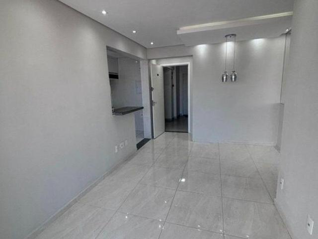 Apartamento à venda no Condomínio Life Park em Guarulhos com 62 m², varanda gourmet e lazer completo