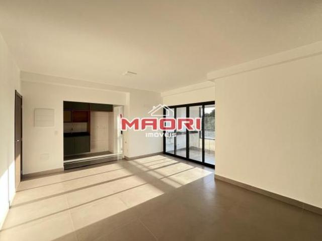 Apartamento à venda no Condomínio Lux Residence em Valinhos