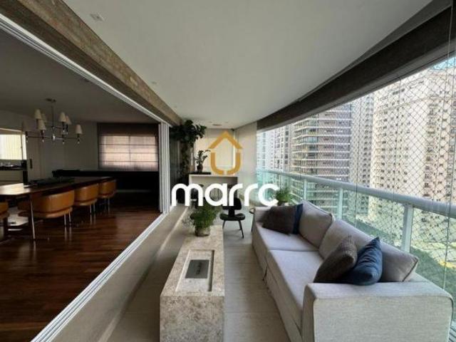 APARTAMENTO À VENDA NO CONDOMÍNIO MANHATTAN ITAIM BIBI