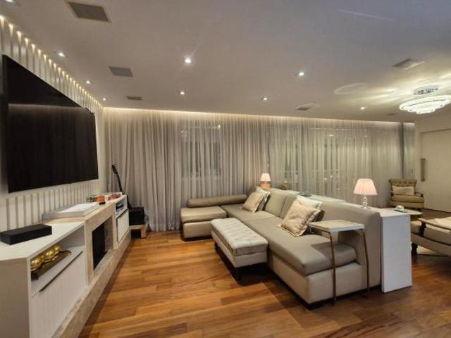 Apartamento à venda no Condomínio Paulistano Morumbi