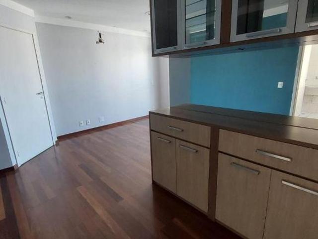 Apartamento à venda no Condomínio Paracatu em Saúde em São Paulo SP